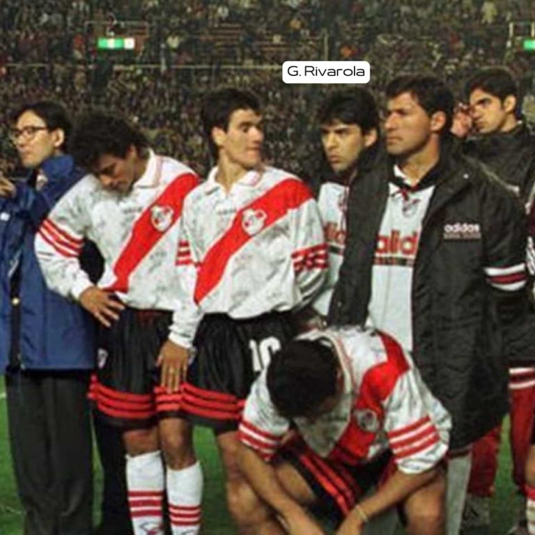 Guillermo Rivarola – Match worn in bench – River Plate vs Juventus ...